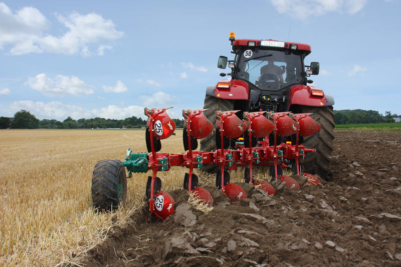 L’Ecomat offre un labour superficiel et des avantages supplémentaires ...